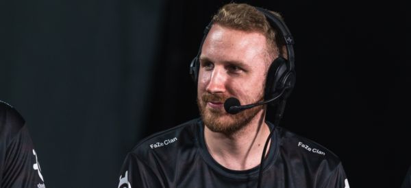 FaZe analyst: "Olof really does make the team and the guys better."