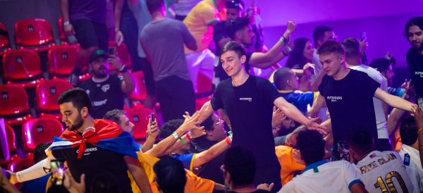 BLAST allows Outsiders to participate in BLAST Premier World Final 2022