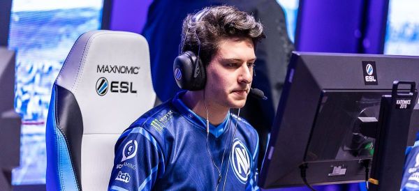 Nifty returns to pro scene with new all-American roster