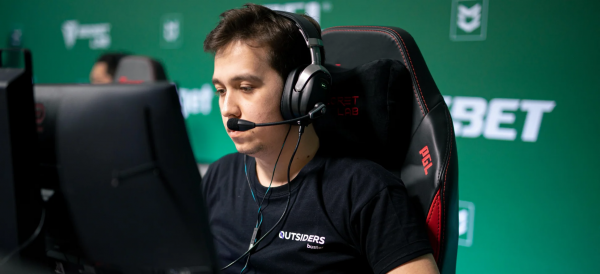HLTV.org: Cloud9 set to sign buster