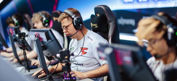 FaZe clinch BLAST Premier Spring Final 2023 spot