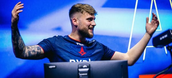 NIP sign k0nfig in place of hampus