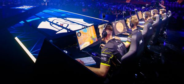 G2 take second place in record map win streak on LAN