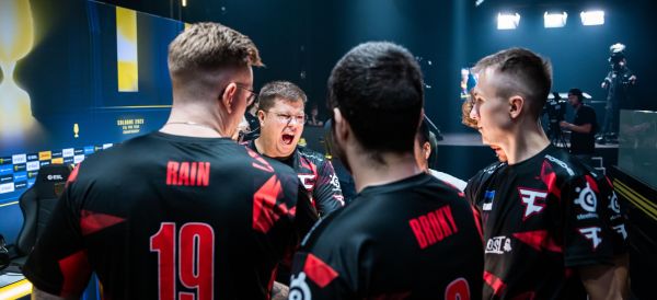 FaZe introduce new analyst