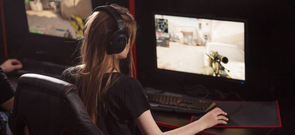 Best player of CS2 Beta Season is girl