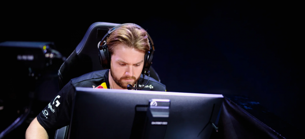 NiKo remains in G2, declining Falcons transfer