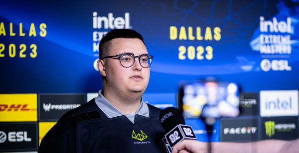 00NATION bench niko and susp