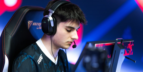 FlyQuest unveils new AWPer