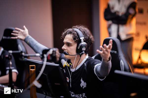 fnatic signs two Ukrainian players