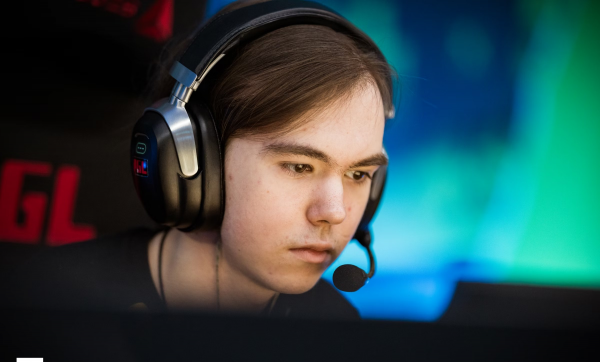 donk – highest rated player in PGL Astana 2025 group stage