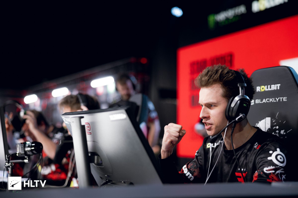 frozen enters top 8 of best CS2 players of 2025